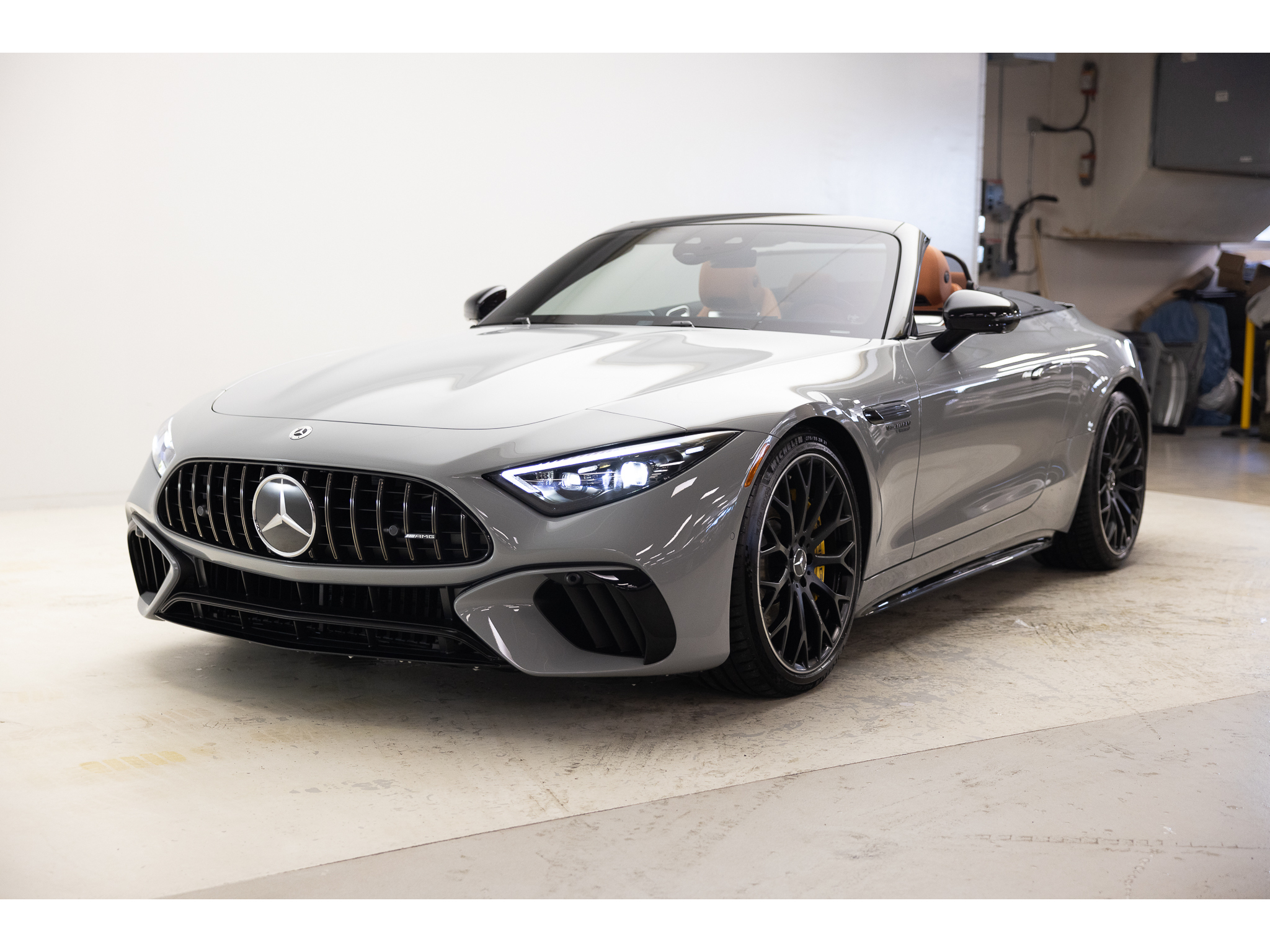 Claireview Leasing | Mercedes-Benz - SL63 AMG - Roadster,